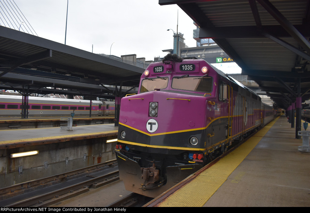 MBTA F40